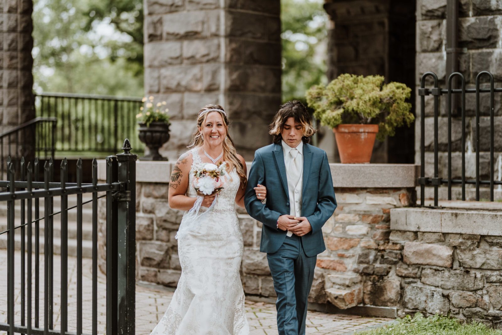 Boldt Castle Wedding: Sarah + Chris - donnamariephotoco.com