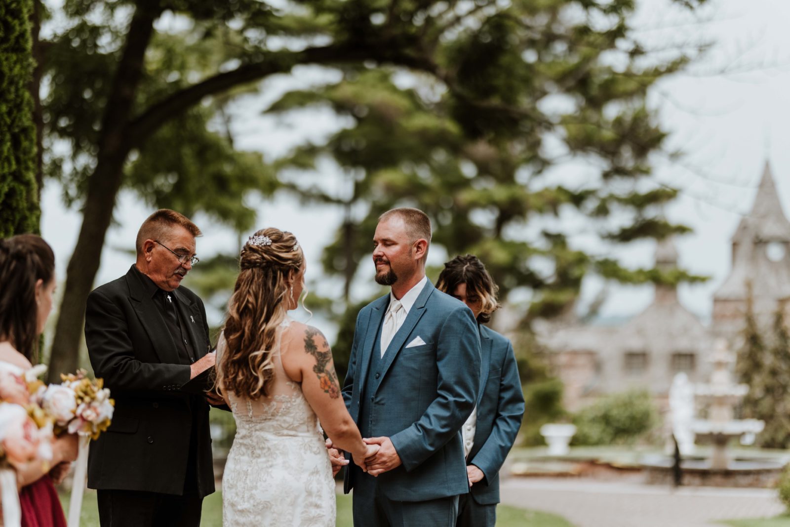 Boldt Castle Wedding: Sarah + Chris - donnamariephotoco.com