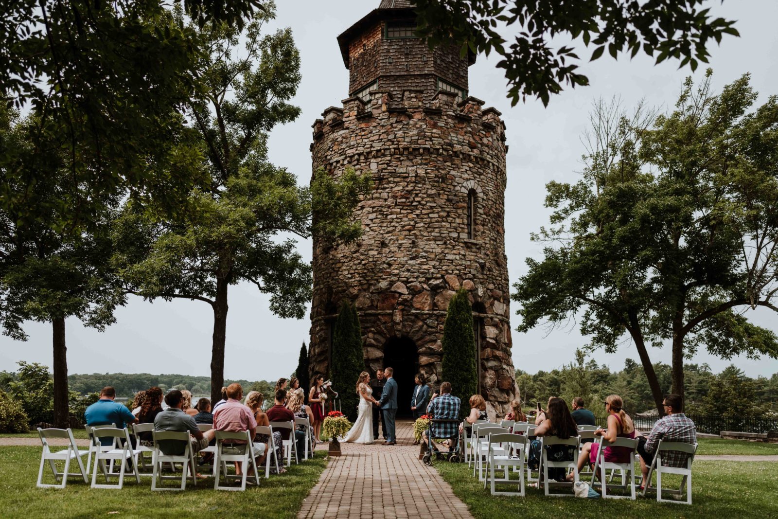 Boldt Castle Wedding: Sarah + Chris - donnamariephotoco.com
