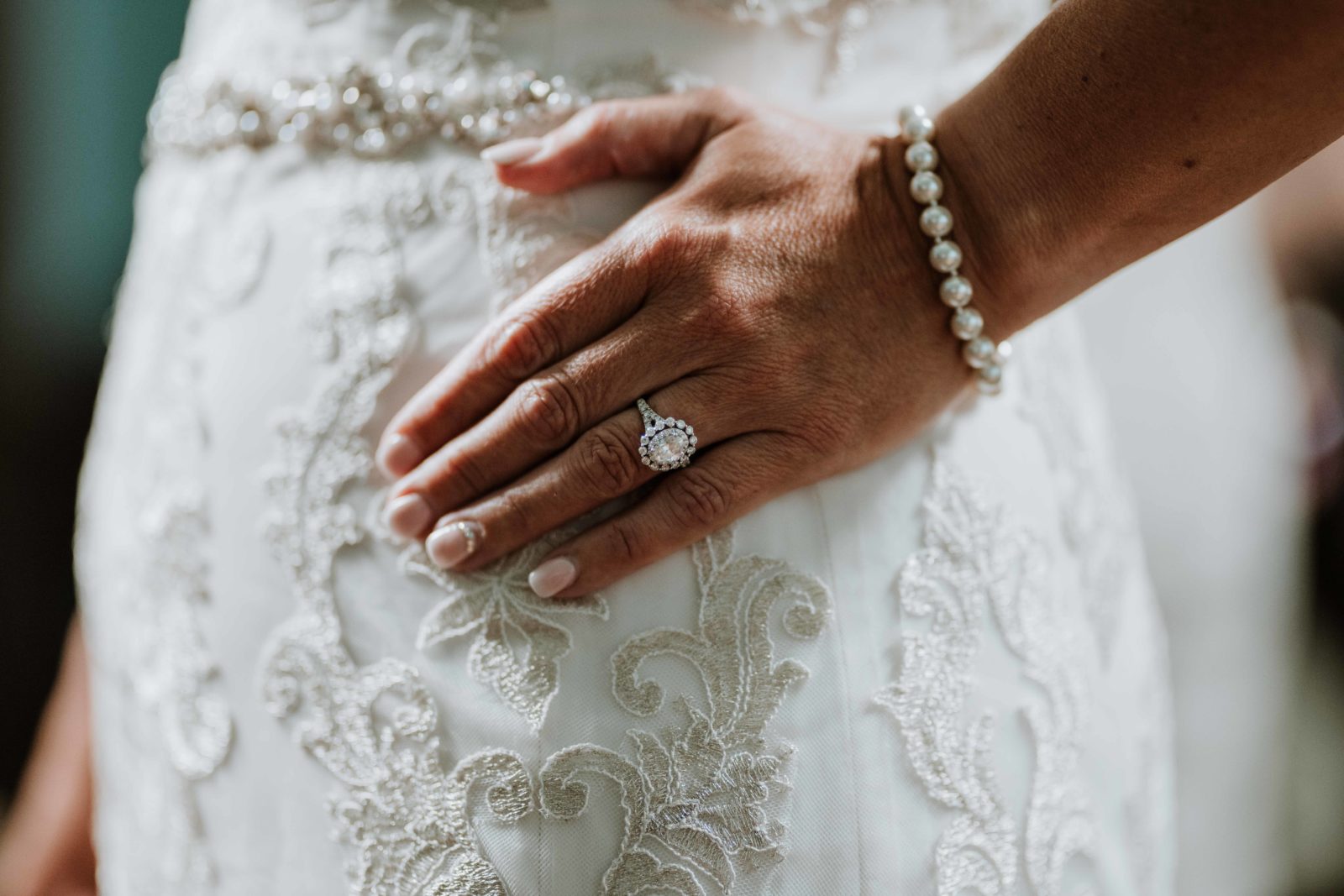 Boldt Castle Wedding: Sarah + Chris - donnamariephotoco.com